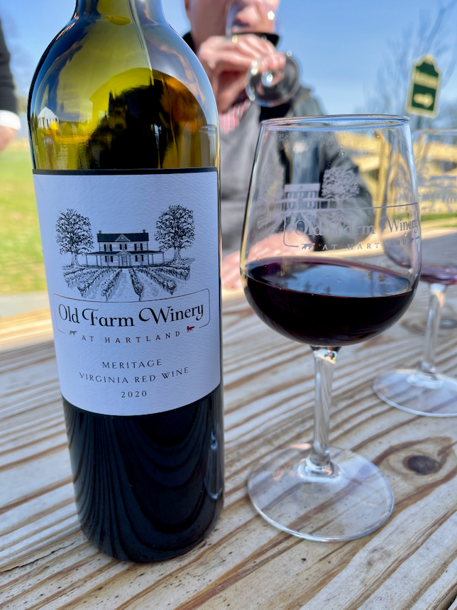 Virginia Wine Time – Two Wine Enthusiasts Who Enjoy Virginia Wine