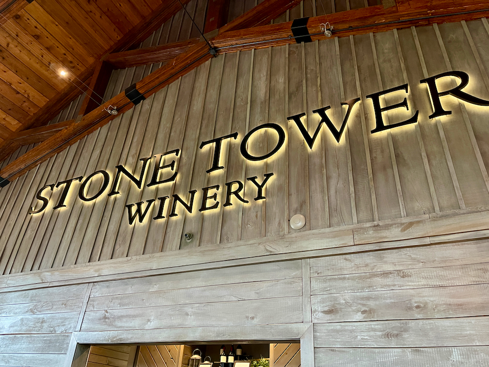 Virginia Wine Time – Two Wine Enthusiasts Who Enjoy Virginia Wine