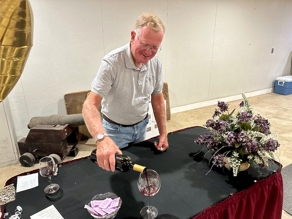 Virginia Wine Time – A Wine Enthusiast Who Enjoys Virginia Wine